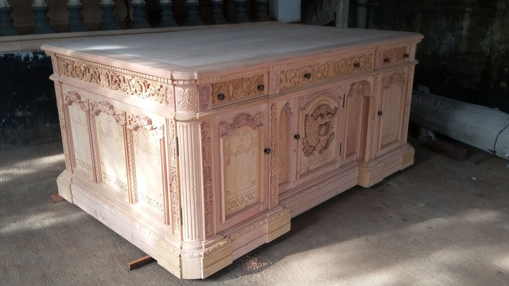 Customization Options for the Resolute Desk